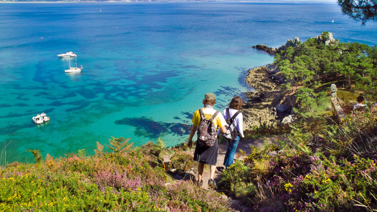 Walking on the Crozon peninsula | Brittany tourism